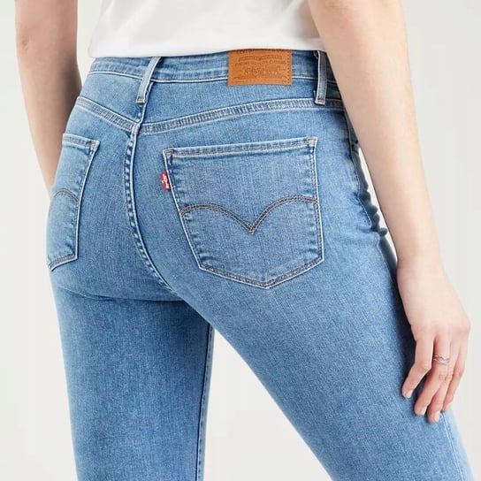 LEVI'S JEANSY DOPASOWANE RURKI DAMSKIE Z BAWEŁNY I ELASTANU W24 L32 7BA ...