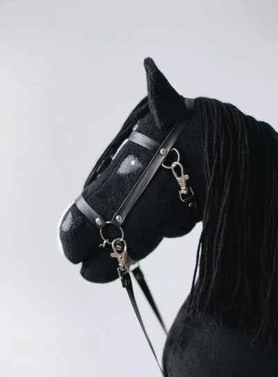 HOBBY HORSE KOŃ NA KIJU KONIK GŁOWA KONIA CZARNY + GRZEBIEŃ + PUDEŁKO ...
