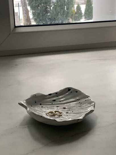 Ceramiczna Muszelka na Biżuterię Dalmatinian w' Silver Speckles ...