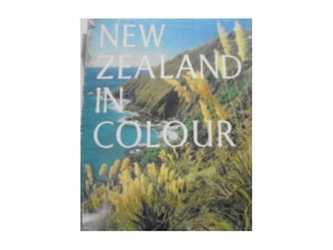 New Zealand In Colour - Francis Willoughby Baxter | Książka w Empik