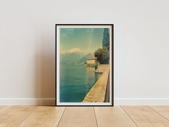 Plakat - Lake Como 1977 30x40 - Harry Monkey | Sklep EMPIK.COM