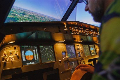 Zostań pilotem Airbus A320 NEO – symulator lotu w Warszawie - Symulator ...